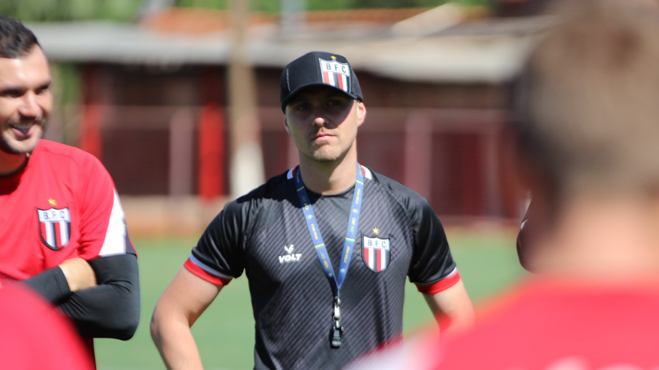 Bruno Verri detalha trabalho físico na pré-temporada e elogia empenho e ...